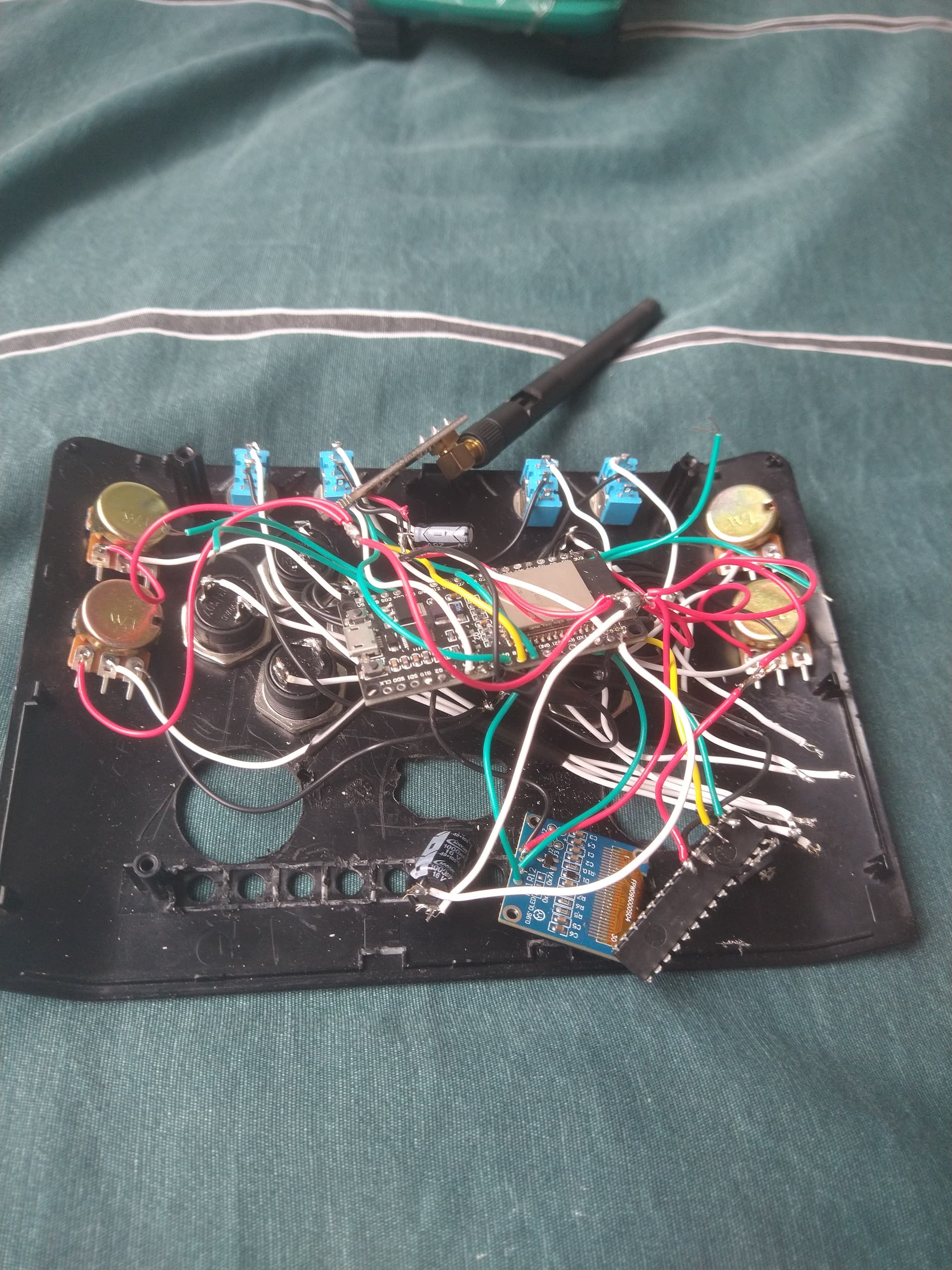 [SOLVED] MCP23017 Not working properly - 3rd Party Boards - Arduino Forum