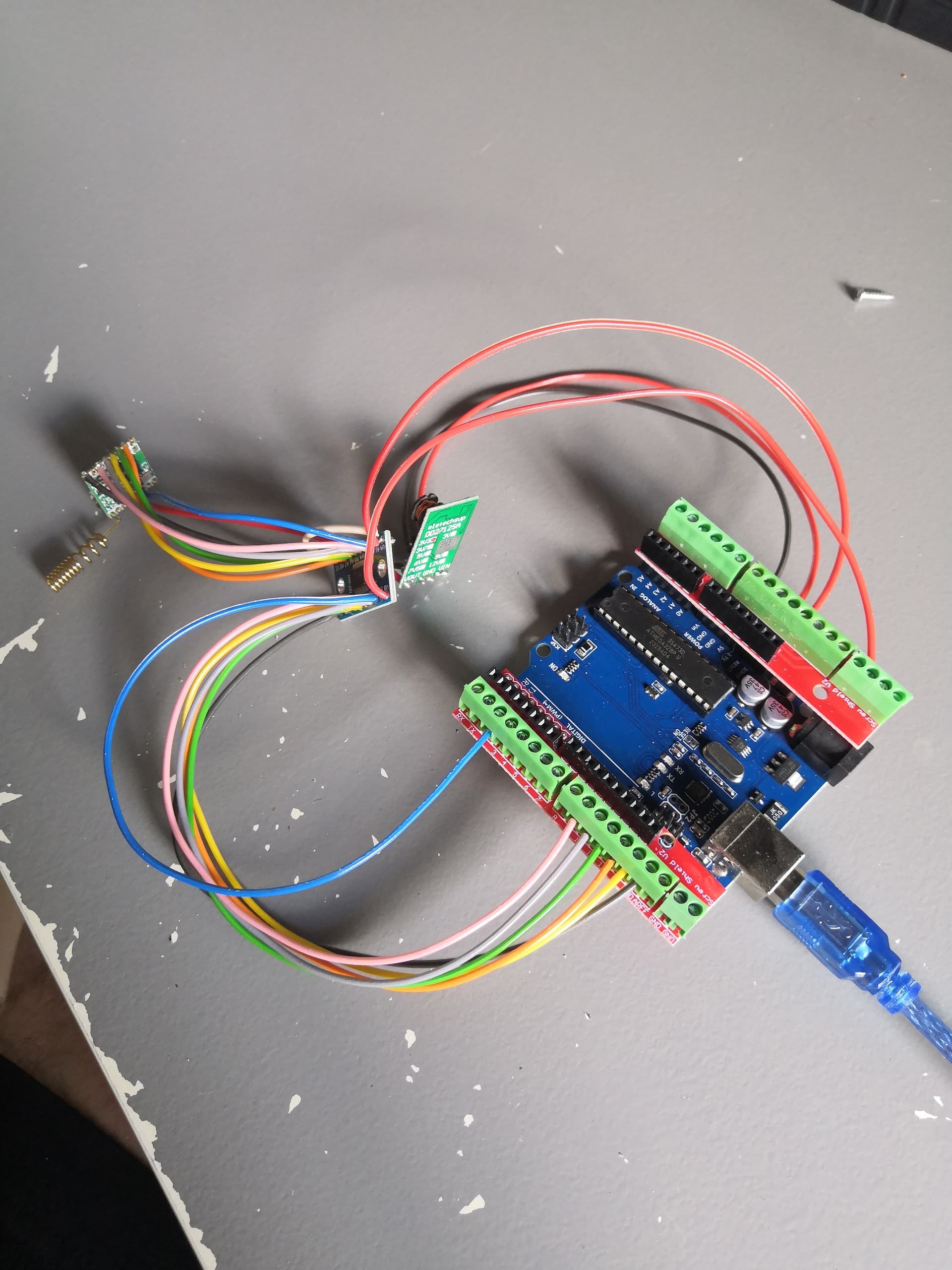 Arduino Uno Lora Rfm95w Sendingreceiving Issue General Guidance Arduino Forum