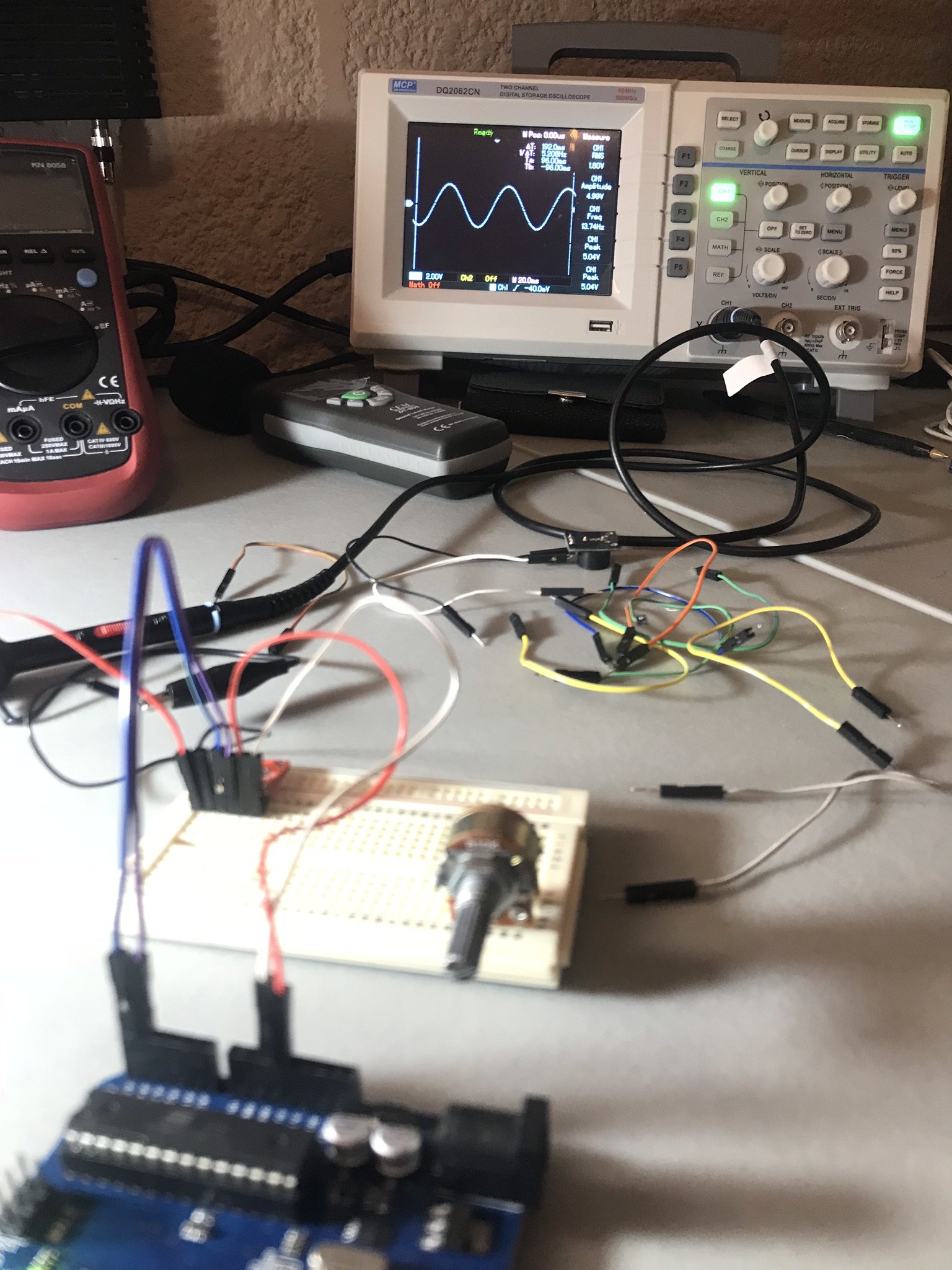 ¿How can i connect a potentiometer to MCP4725 & control amplitude and ...