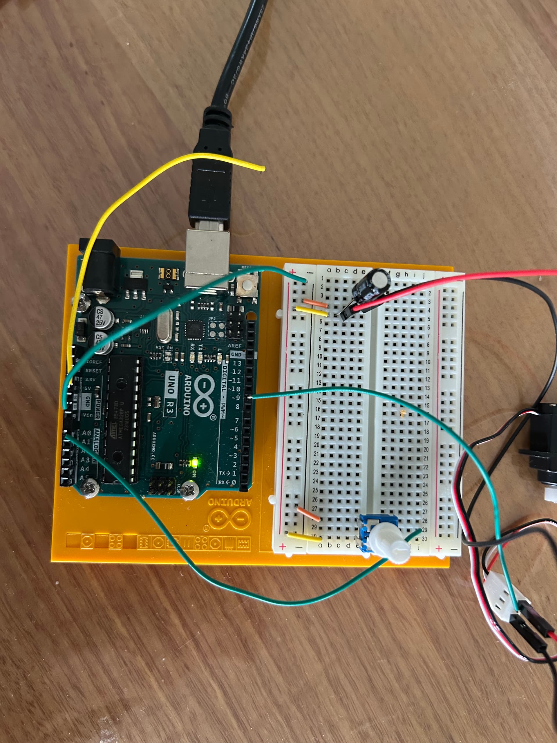 Arduino UNO R3 board turning off when i plug the 5V pin in (Fixed, thanks guys) - General ...