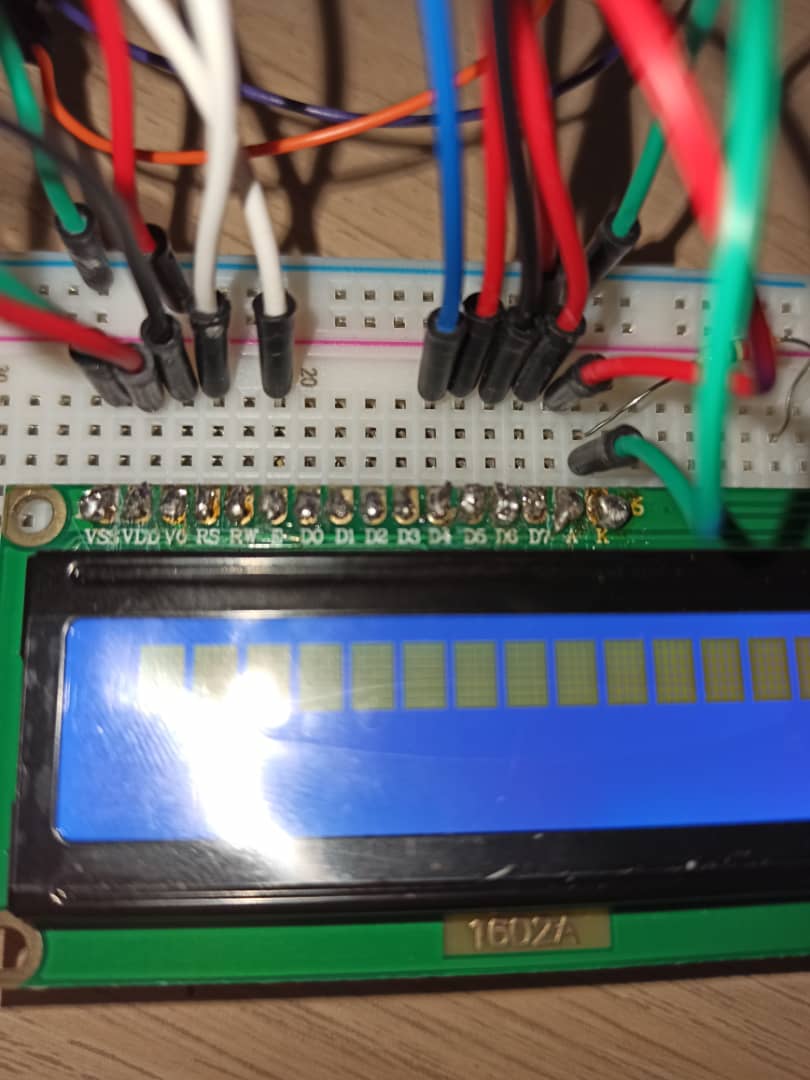 LCD 1602 Display show black box only - Displays - Arduino Forum