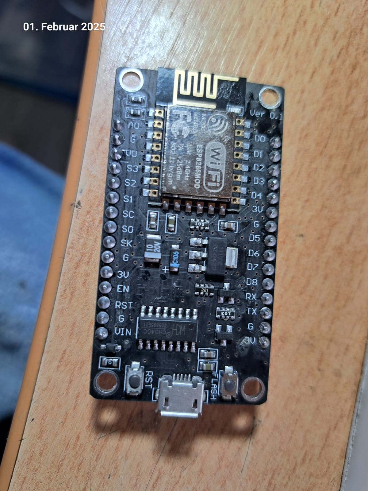 ESP32 OLED SSD1306 hangs "hard resetting via rts pin" - Deutsch - Arduino Forum