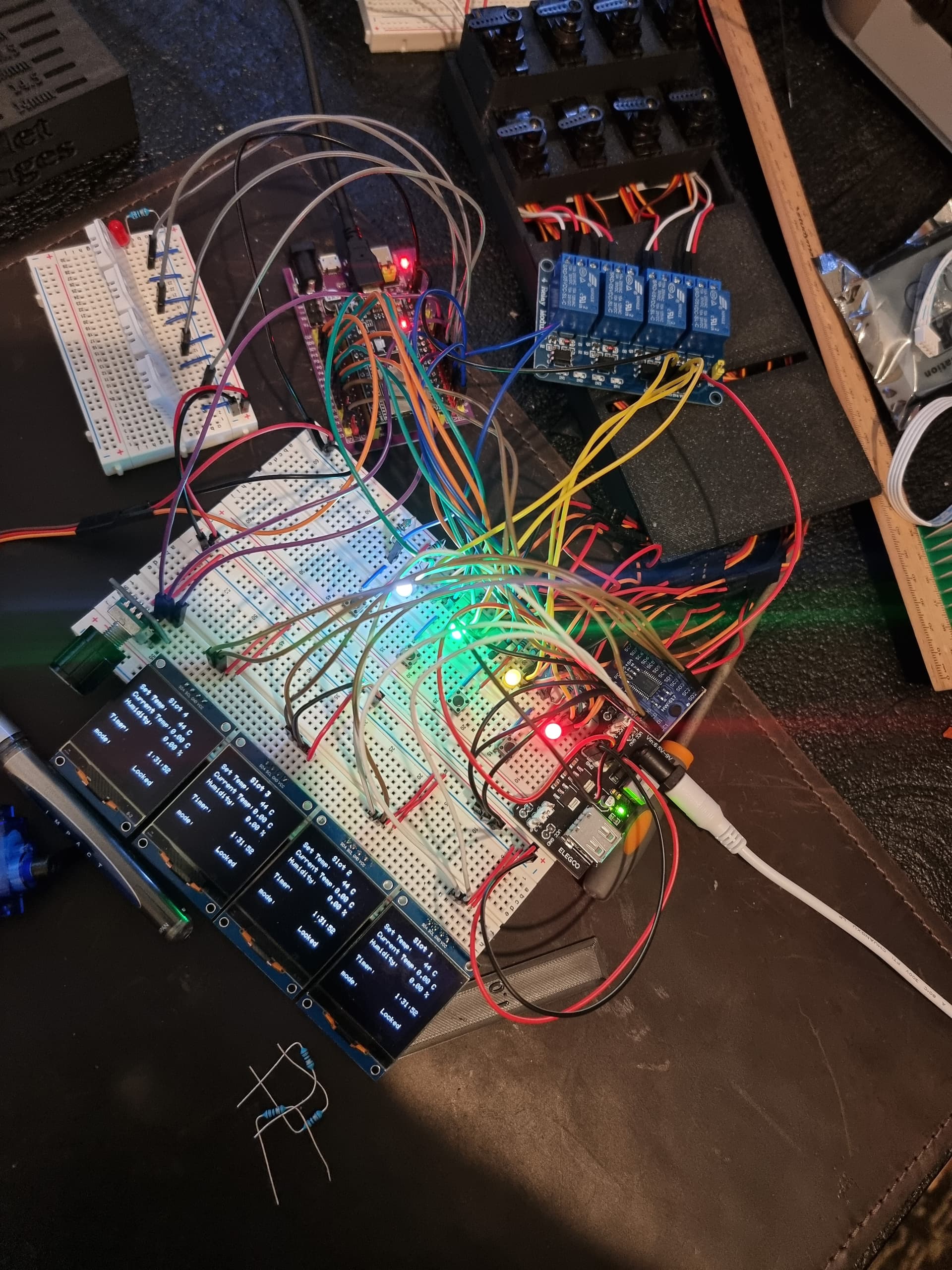 DHT22 reading crashes ESP32 - Sensors - Arduino Forum