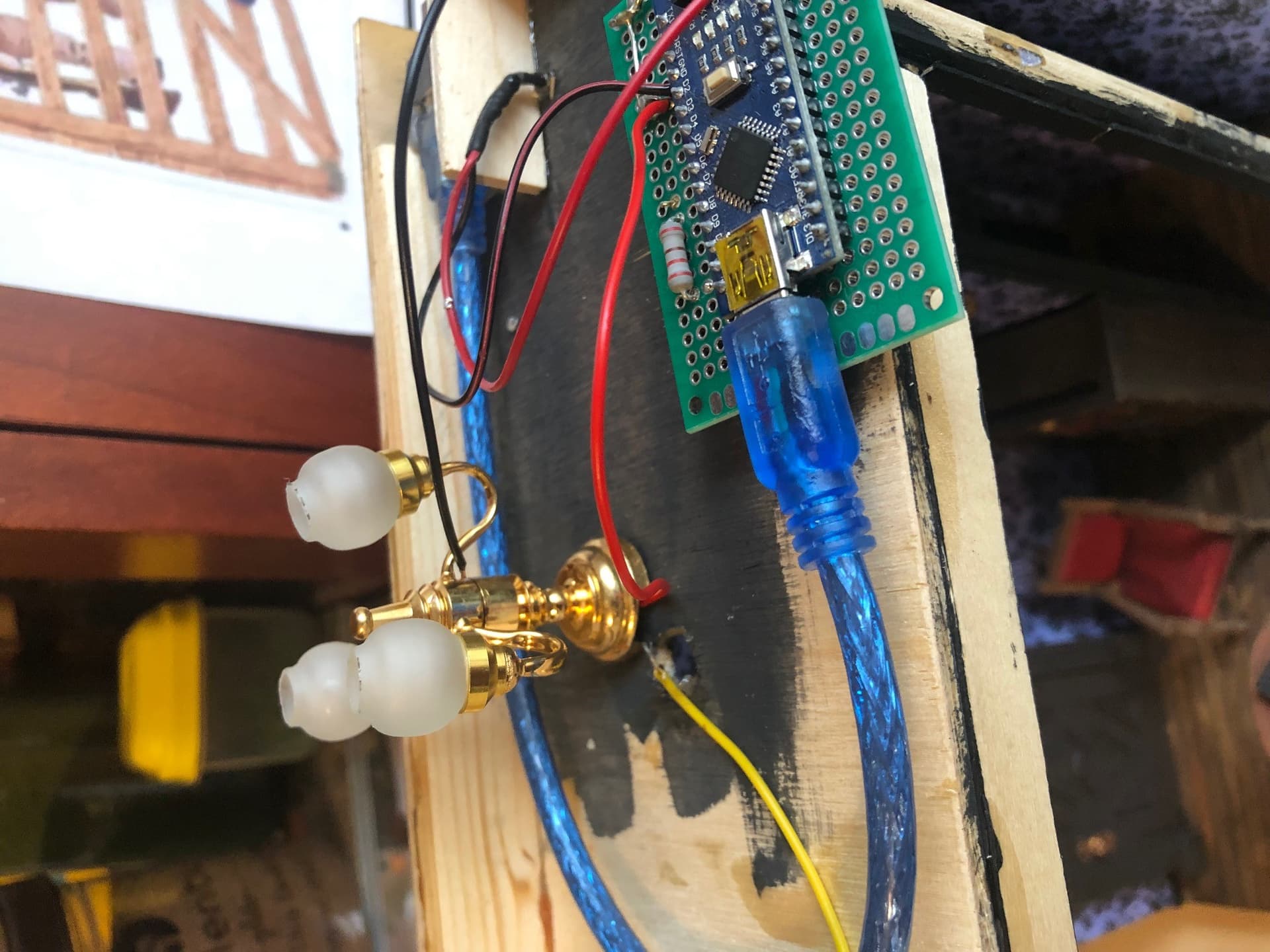 Trouble lighting a dollhouse chandelier - General Guidance - Arduino Forum