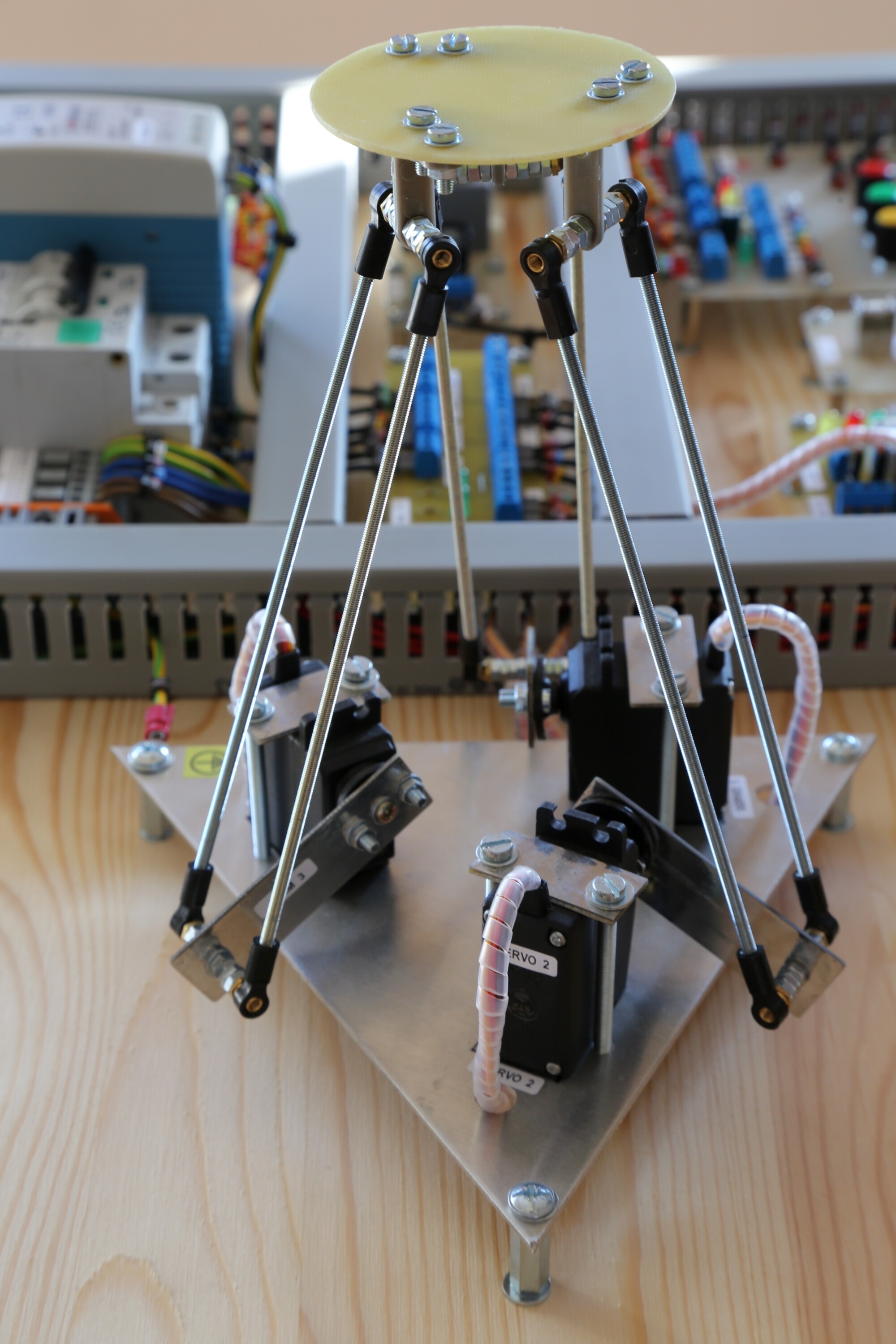 Simple deltabot - Showcase - Arduino Forum