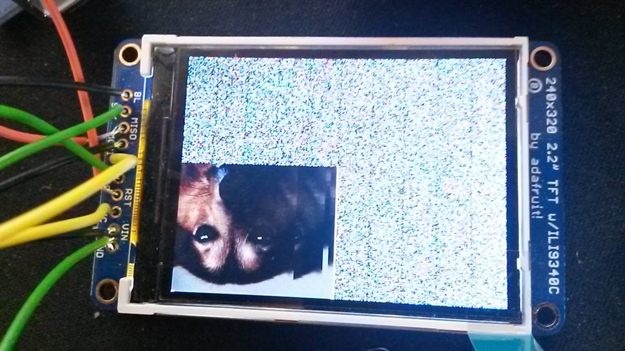 Tft Screen 2 2 Only Using A Small Part Of Its Screen Displays
