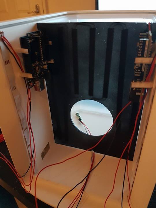 HELP NEEDED! Issues with PIR motion sensor with two servos/RGB LED ...