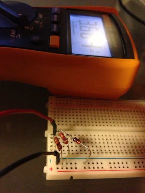Zener Diode usage in Voltage Divider - General Electronics - Arduino Forum