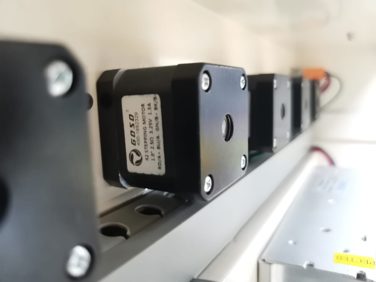 Driving a 3.25V, a1.3A, and 2.5 Ohms Stepping motor - General ...