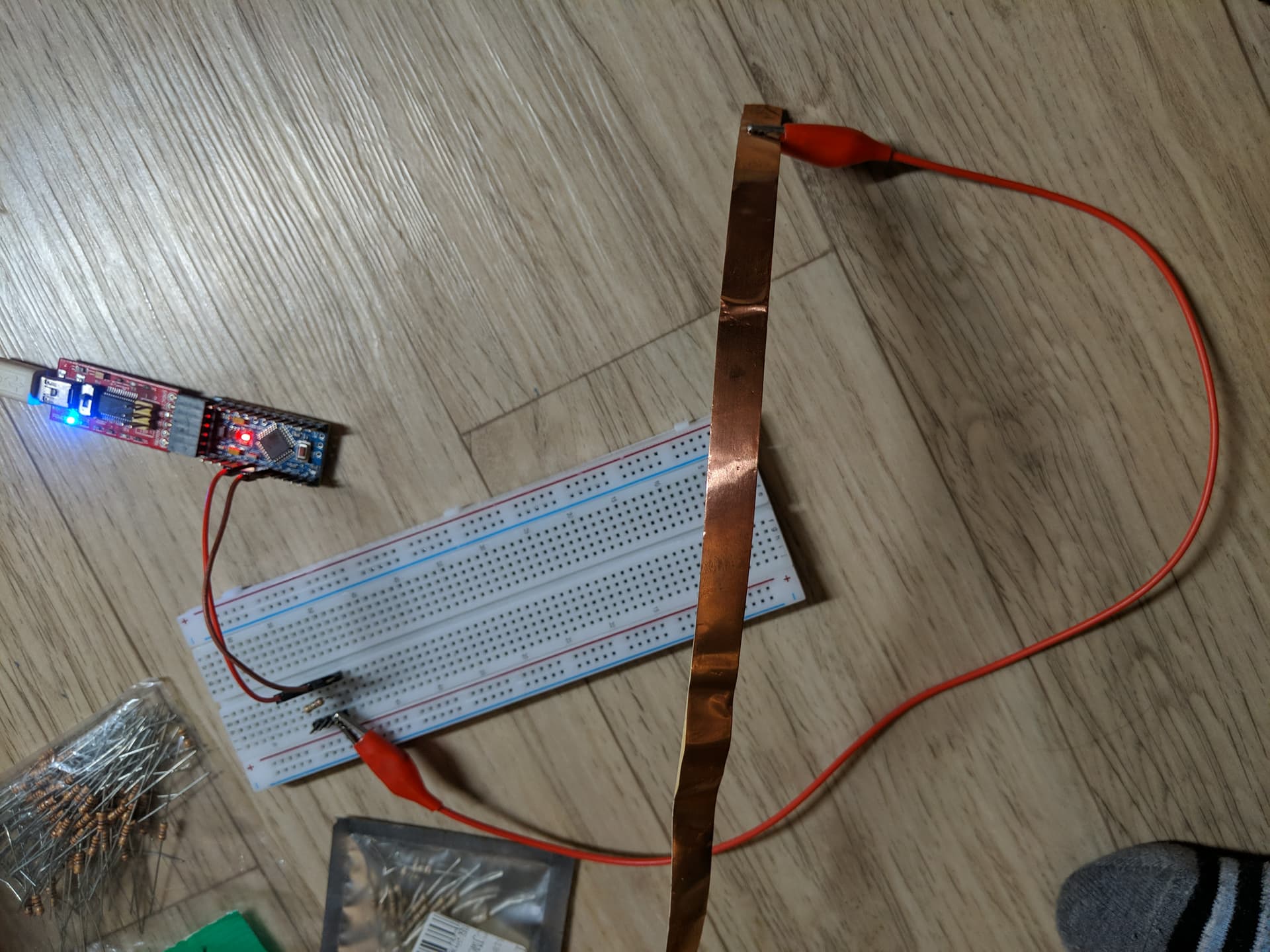 Erratic capacitive touch sensor values - Sensors - Arduino Forum Erratic capacitive touch sensor values - Sensors - Arduino Forum