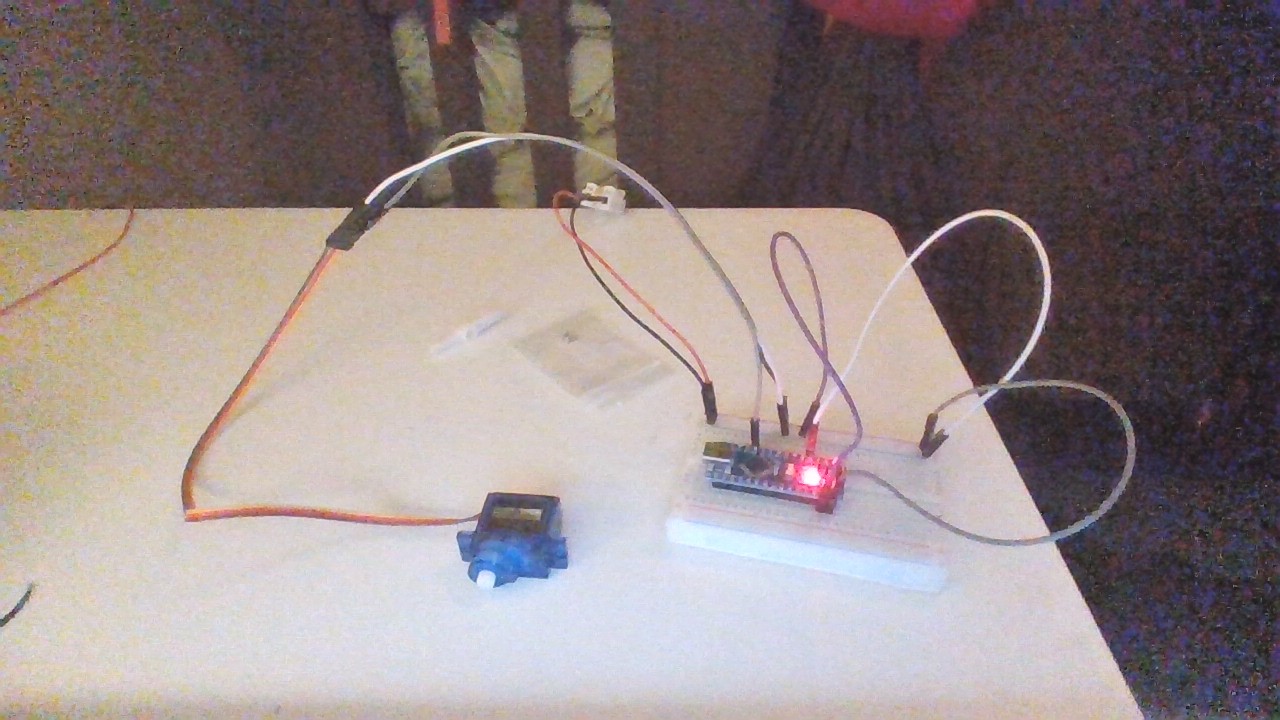 Servo motors not working with external power supply - Page 2 - General Guidance - Arduino Forum