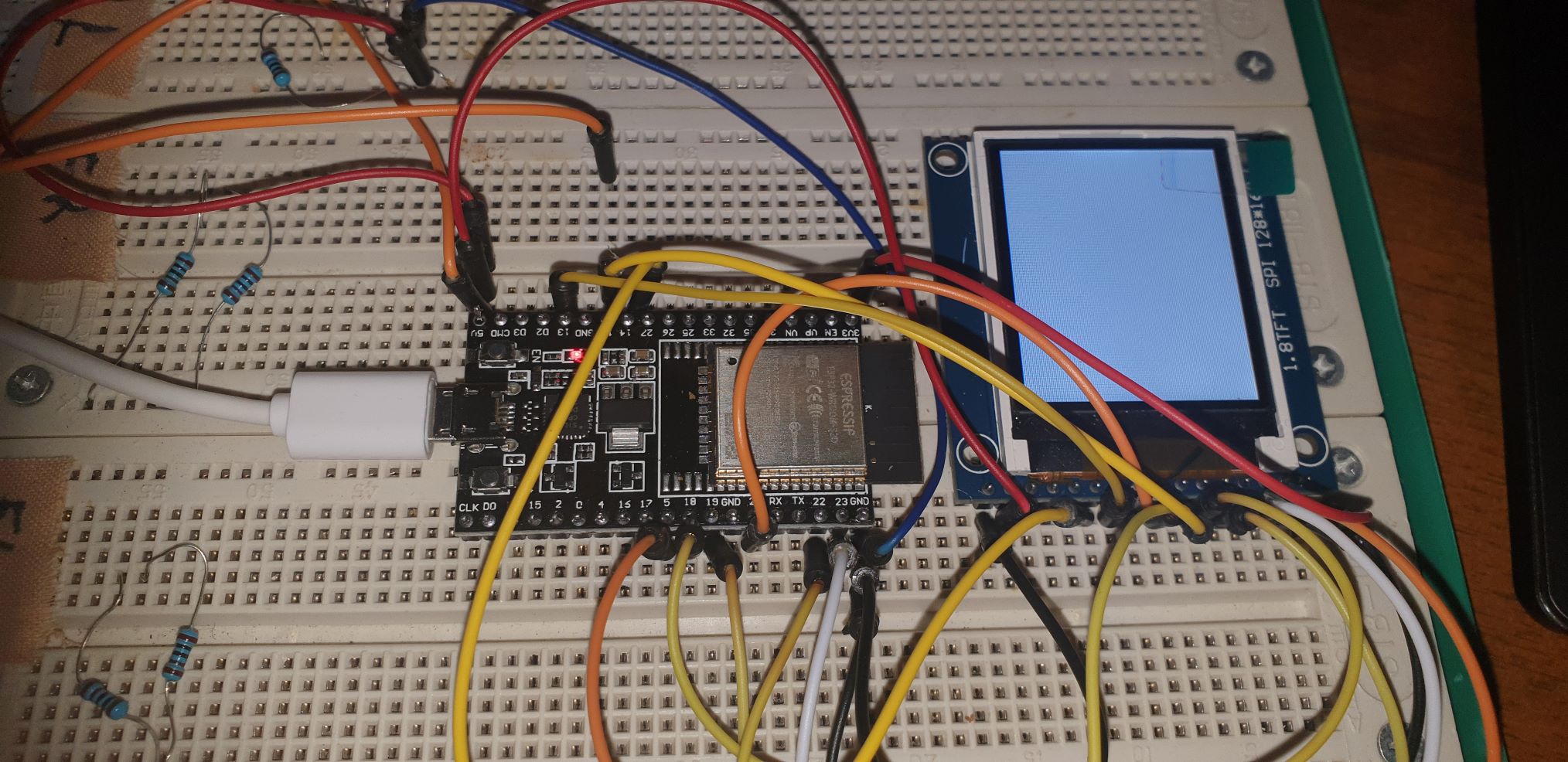 1.8 TFT and esp32 white screen - Displays - Arduino Forum