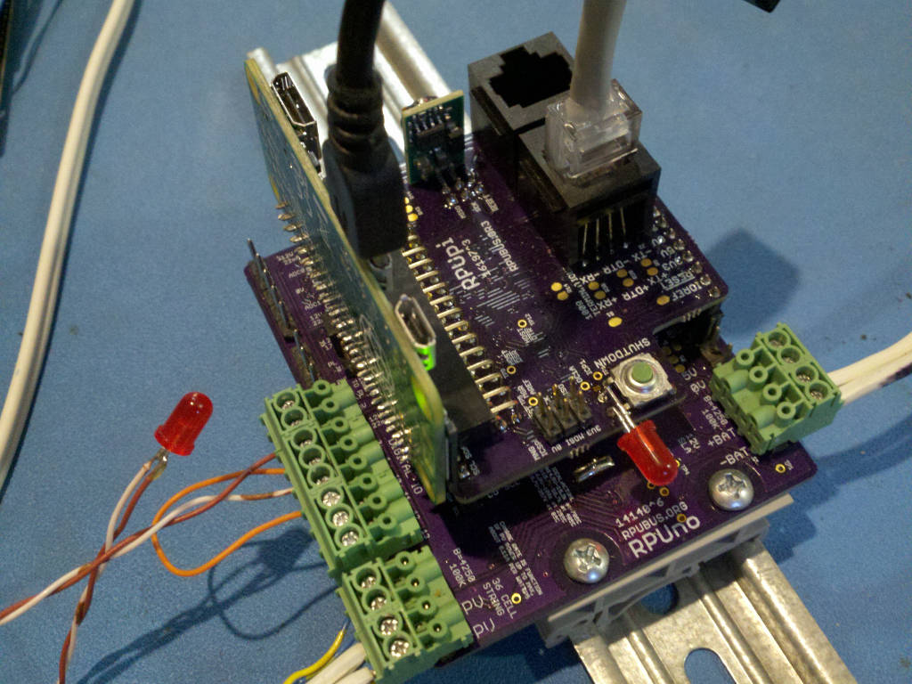 Tre - 3rd Party Boards - Arduino Forum
