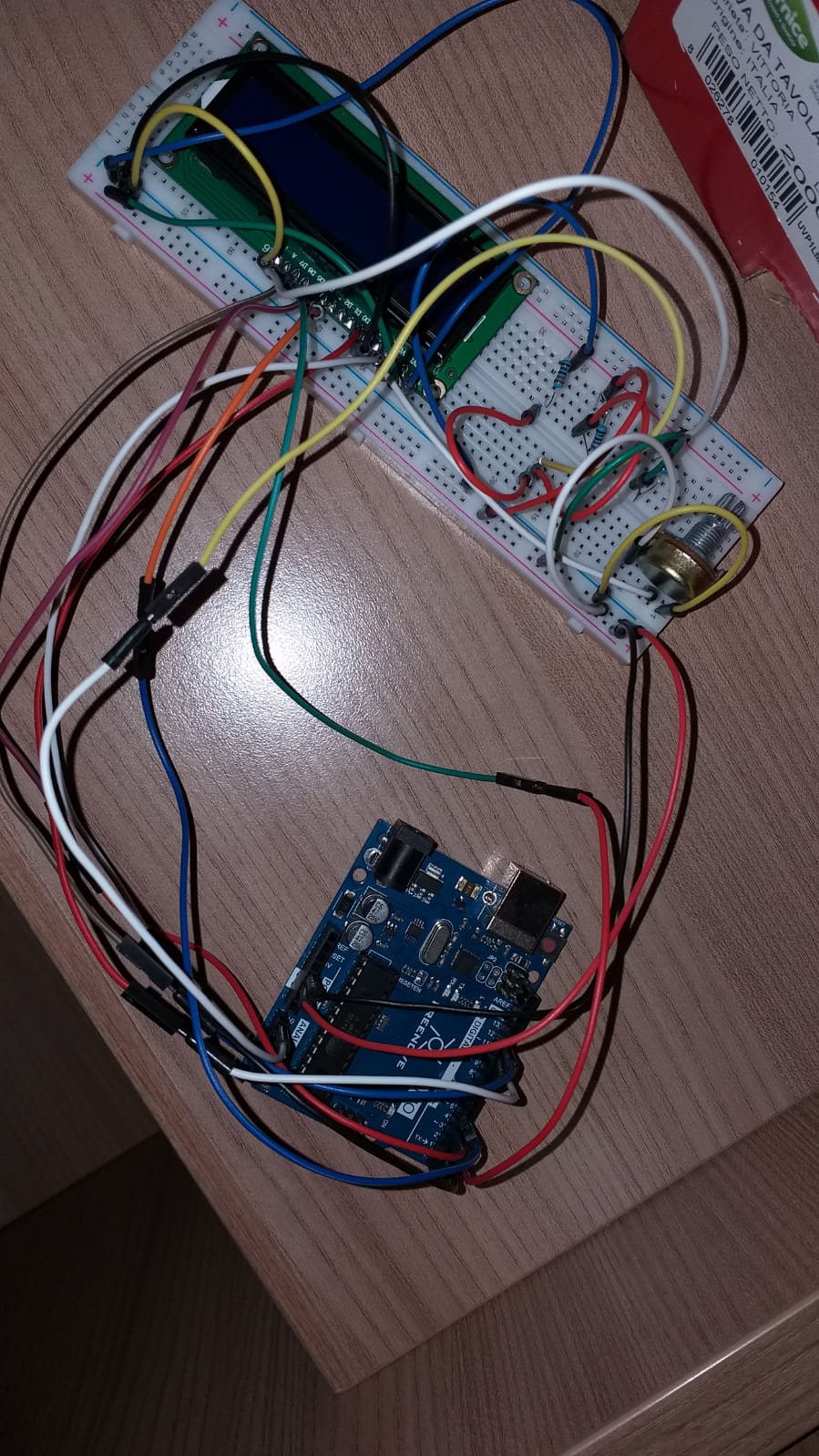 Arduino uno shutting off when connecting A0 pin to 2 resistences - IDE ...