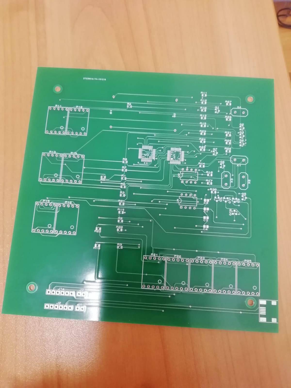 7seg display blinks - Programming - Arduino Forum