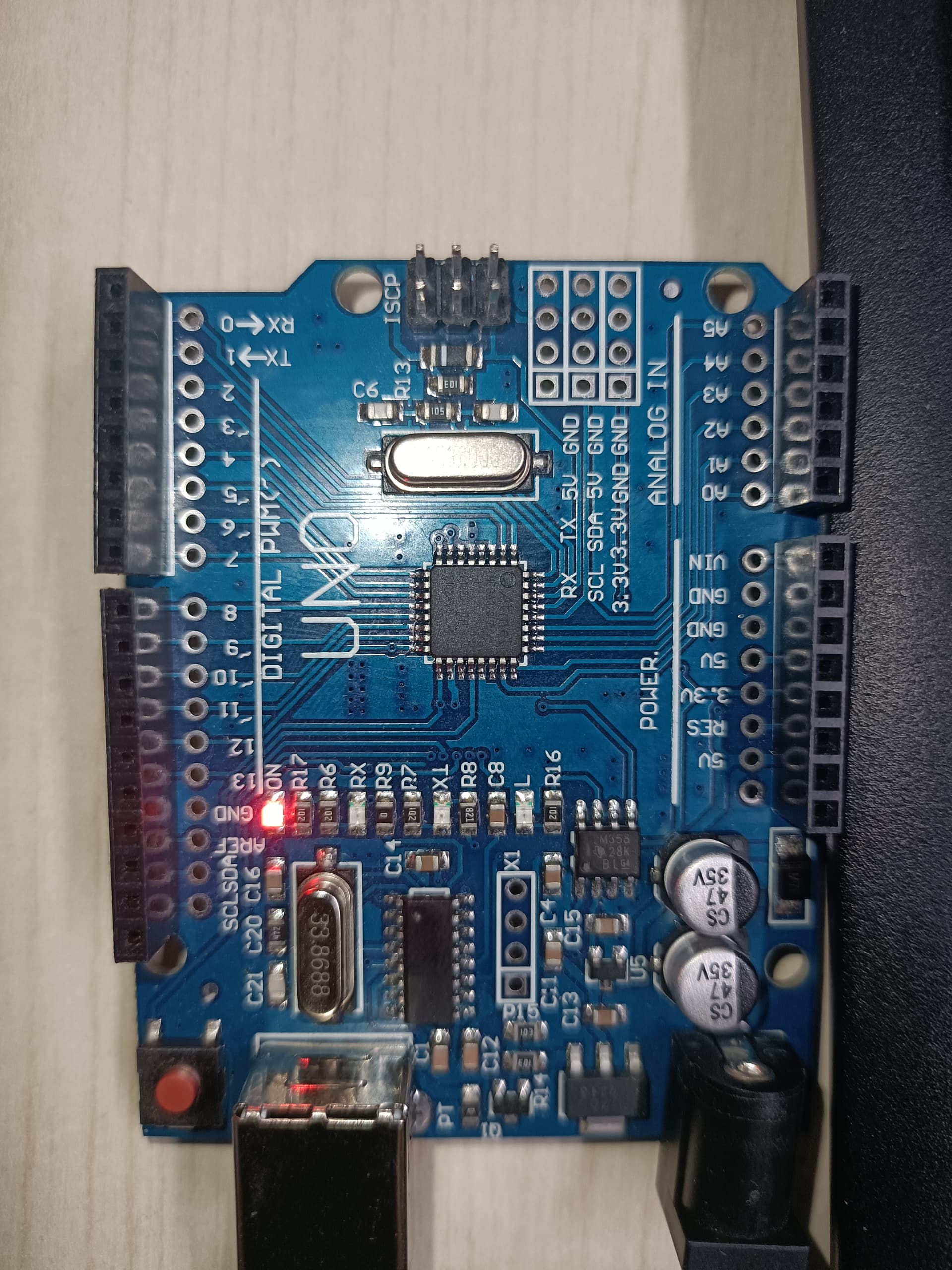 Problema con arduino UNO R3 - Generale - Arduino Forum