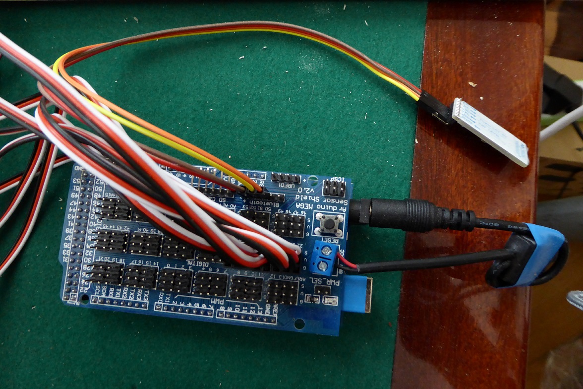 Need held with several servos project - Motors, Mechanics, Power and ...