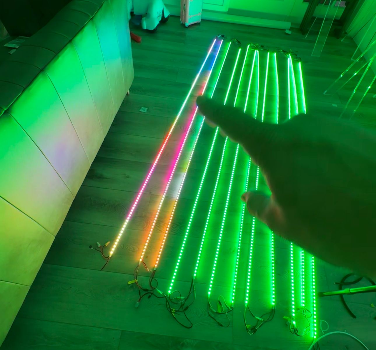 Distorted Flashing Leds Until I Disconnect And Reconnect Gndwhy Leds And Multiplexing