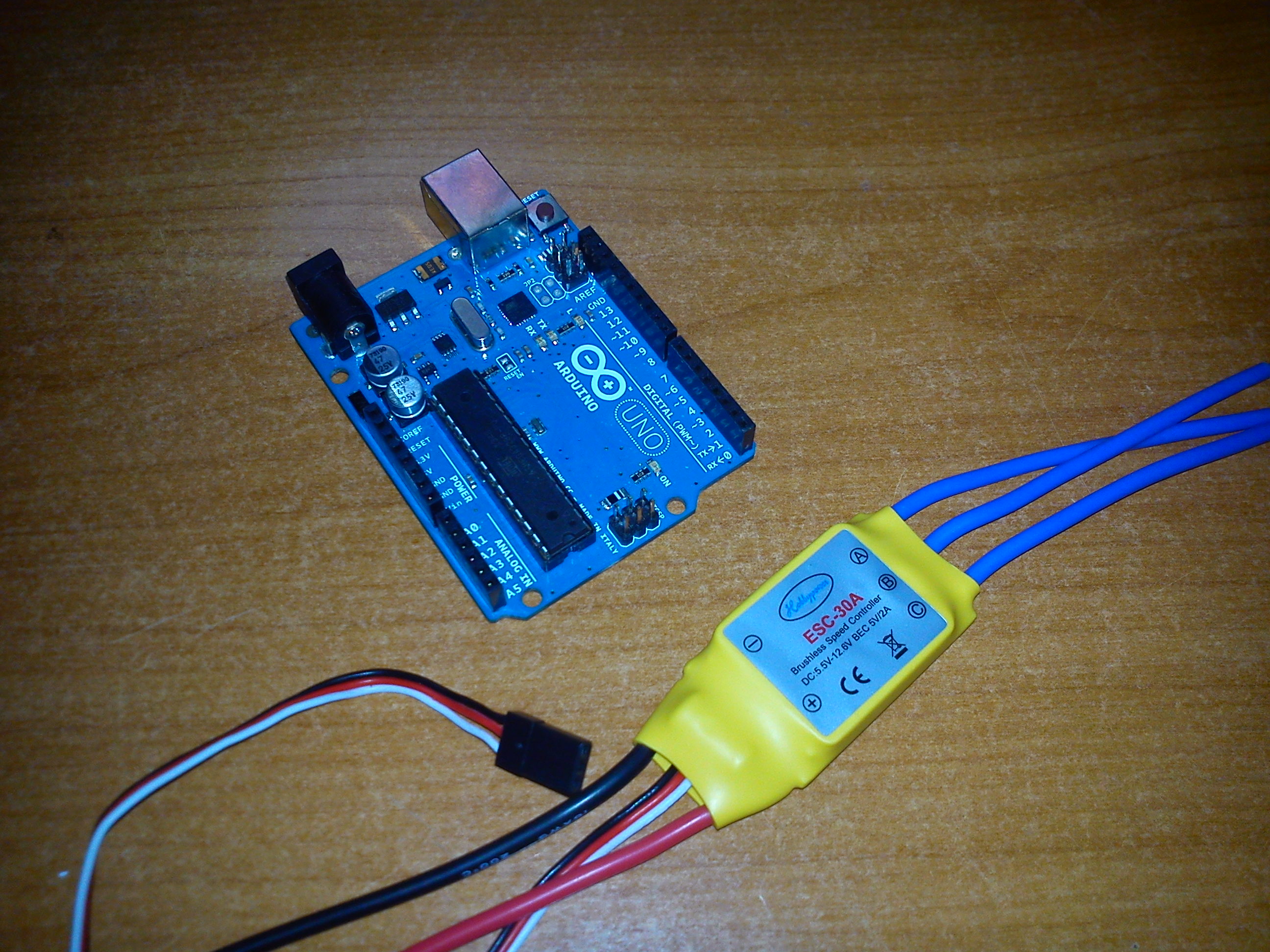 First step for a quadcopter (Arduino and motor) - Robotics - Arduino Forum