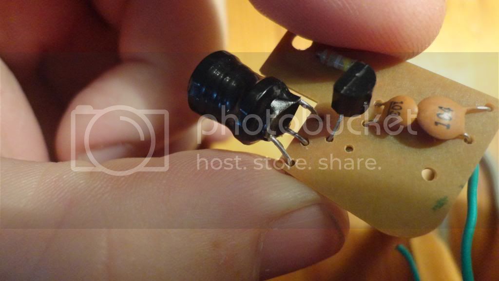 Are these variable capacitors? - General Electronics - Arduino Forum