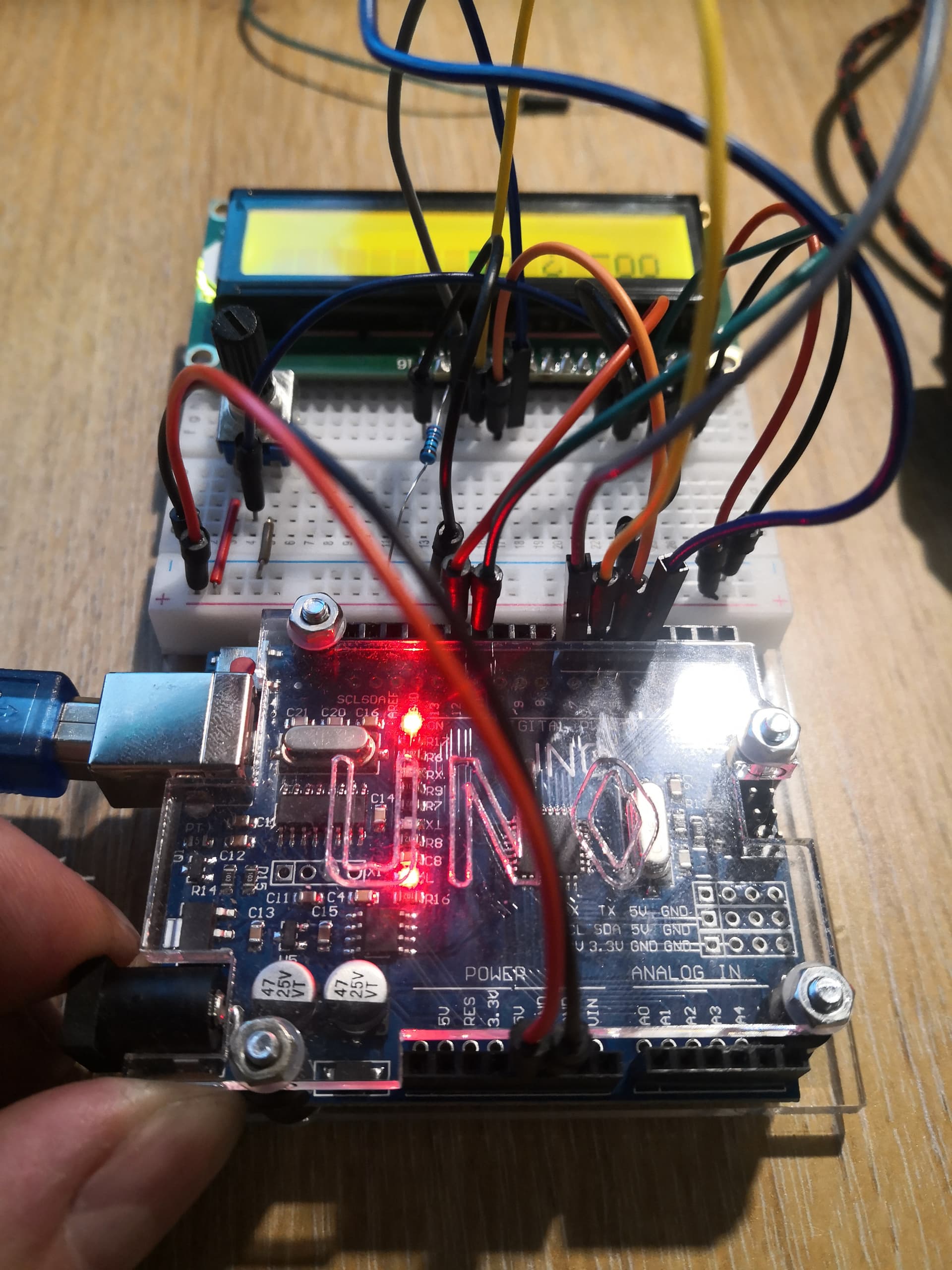 Lcd Cant Write O And O Displays Arduino Forum