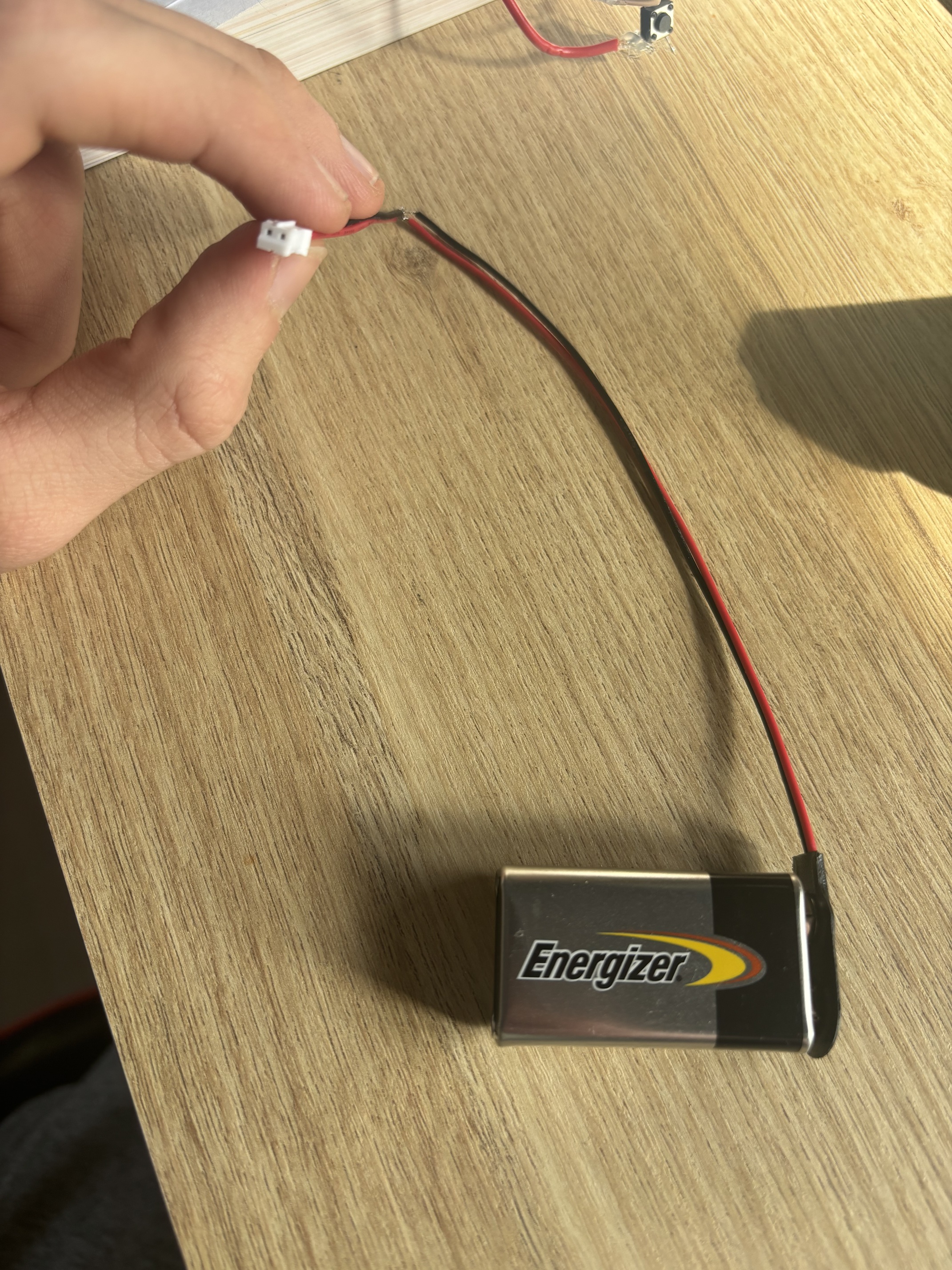 Battery to MKR ZERO not working - MKR Zero - Arduino Forum