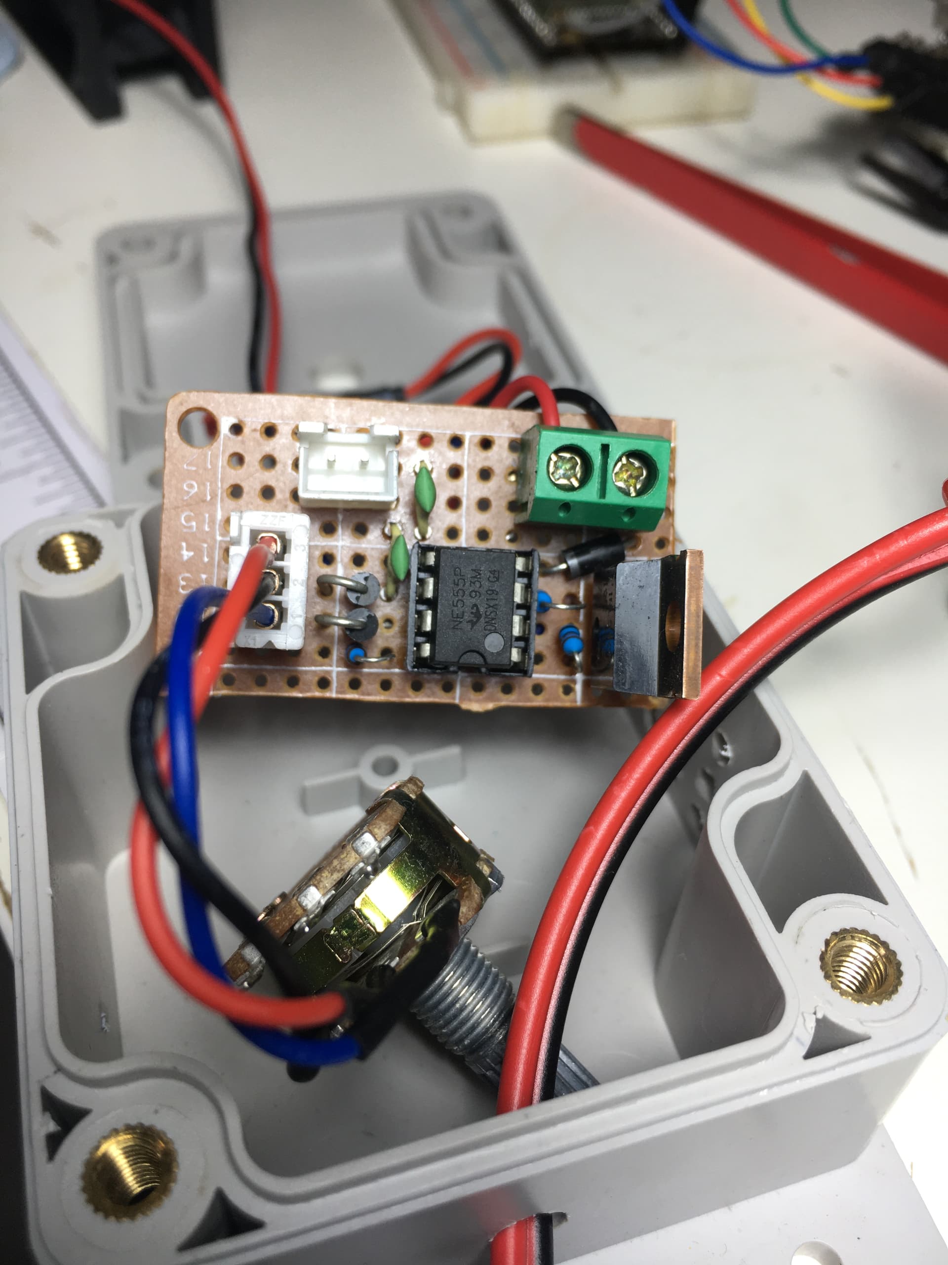 555 Timer getting extremly hot and PWM not working - General Electronics - Arduino Forum