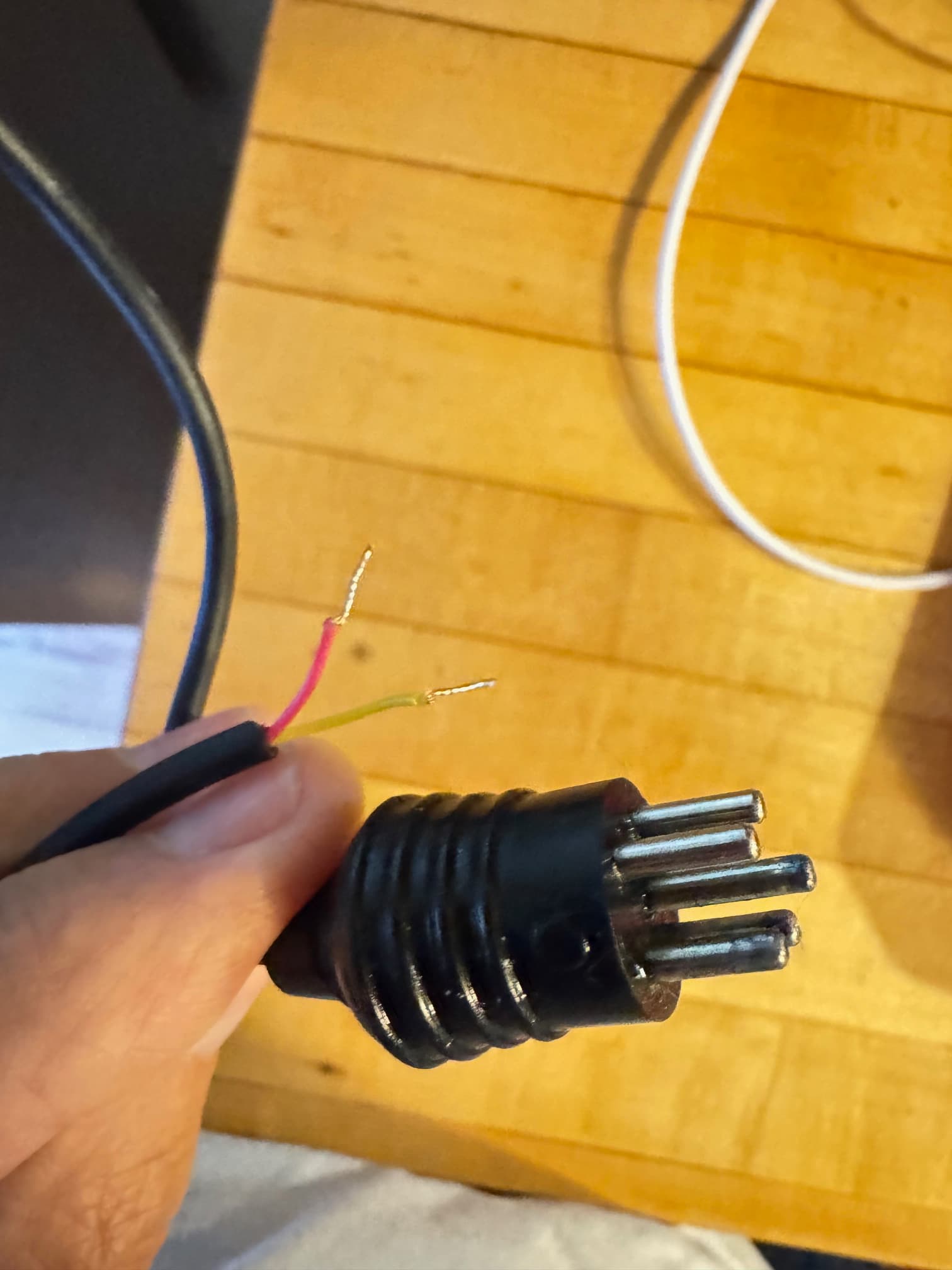 Kodak slide projector remote control trigger - General Guidance - Arduino Forum