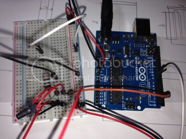 having problems connecting single servo with push button (pics) - Motors, Mechanics, Power and ...