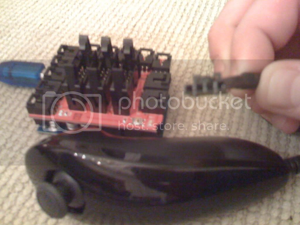 NunPLUG = Wii NunChuck + ARDUINO (PLUG-N-PLAY) - Exhibition - Arduino Forum