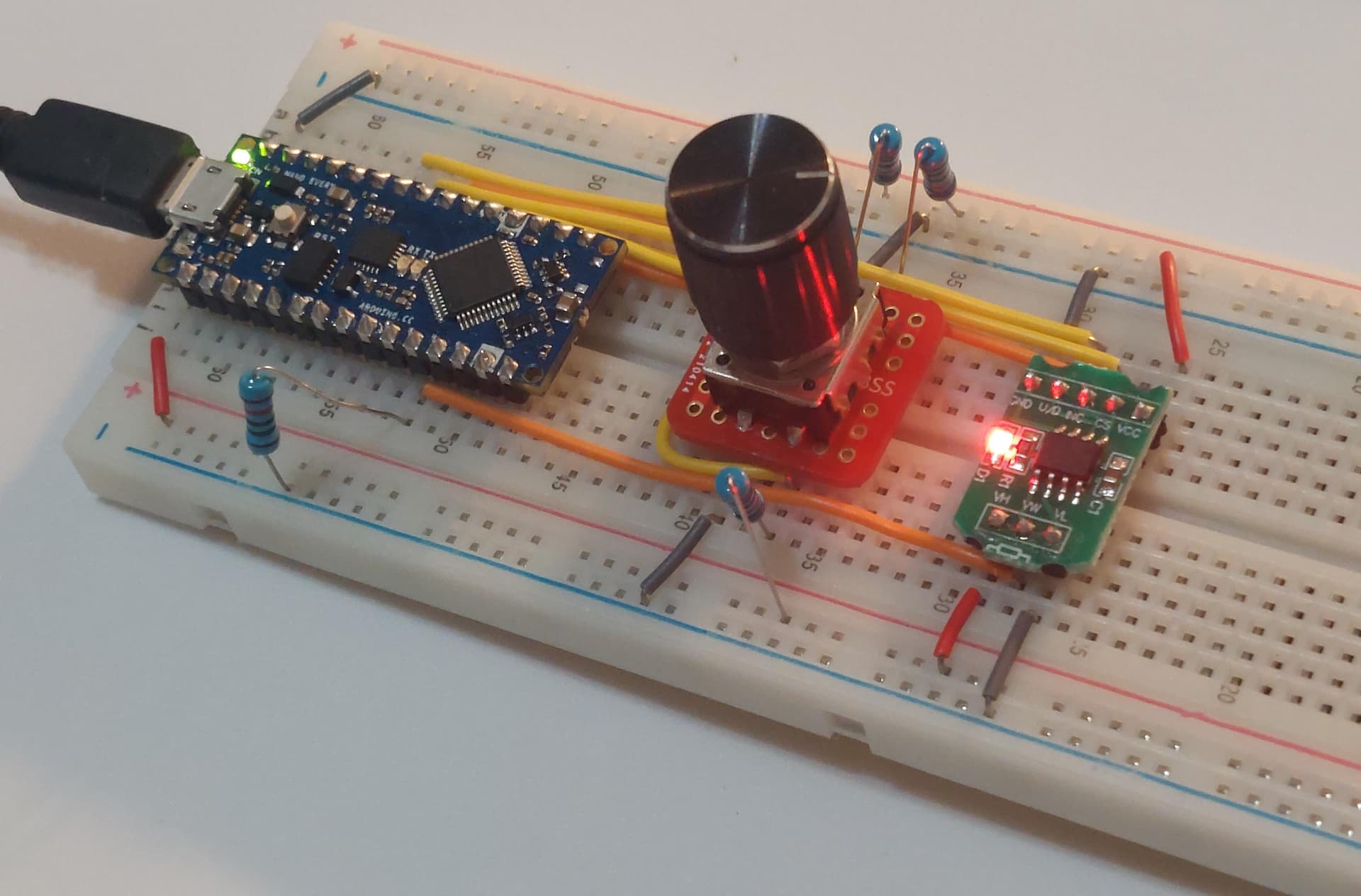 (Arduino Nano Every) Trying to read/calculate the resistance from X9C103P sensor - Programming ...