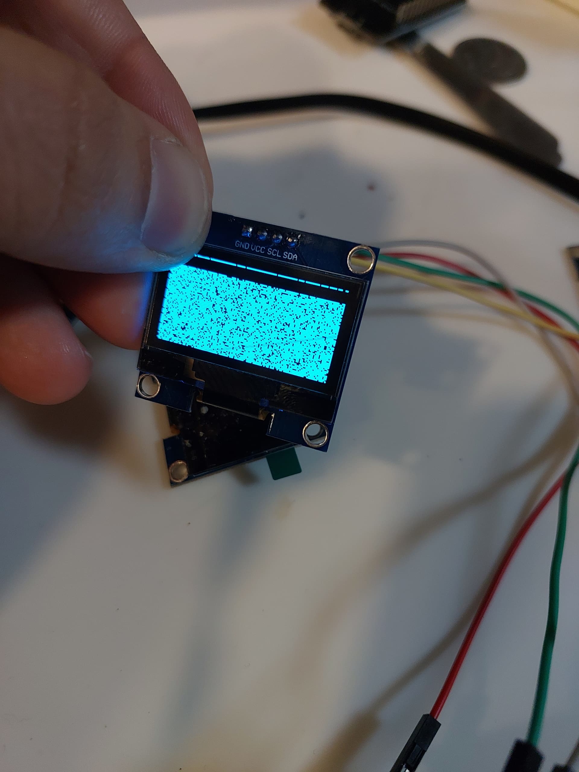 Oled Example Sketch Works On Small Oeld But Same Model In Larger Size Acts Strange Displays