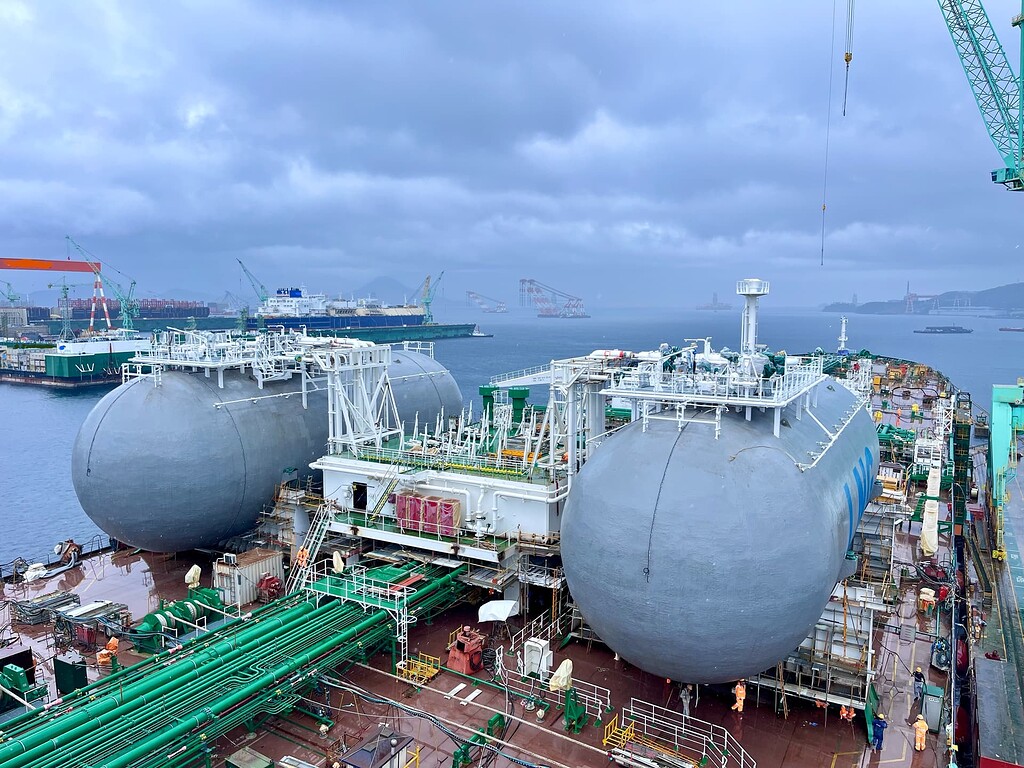 Photo of IMO Type C LNG Tanks (for a VLCC) - Newbuilding Projects - Queseas