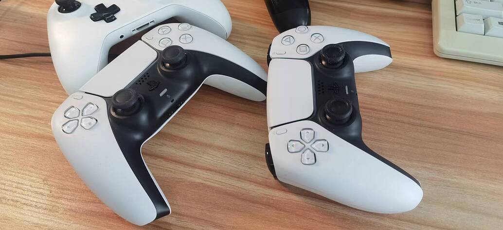 The input system recognizes PS5 DualSense as DualShock4 and all inputs ...