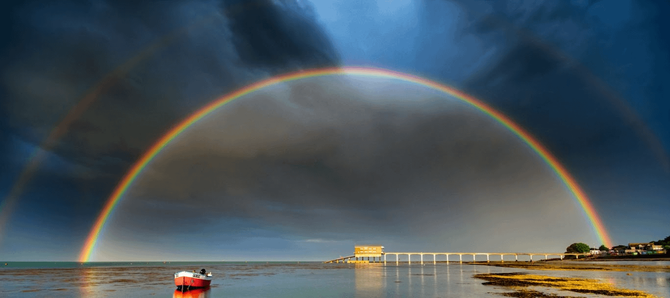 Can you create AR animated emissive gradient volumes with transparency ...